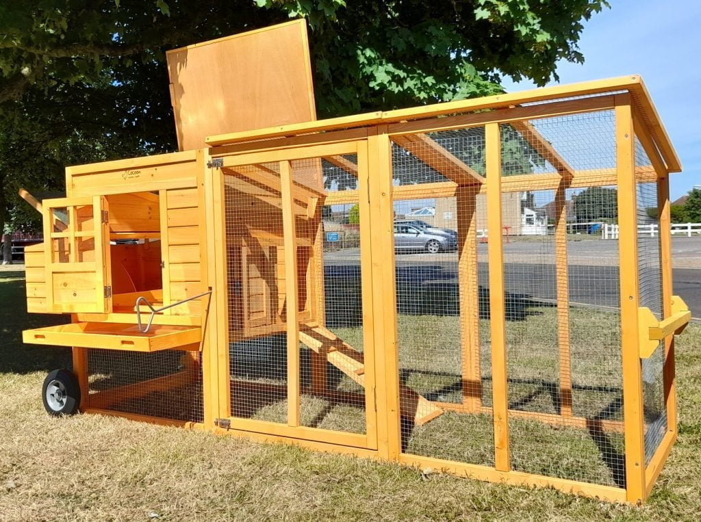 The Courtyard XL Portable Chicken Coop - Coops & Hutches UK